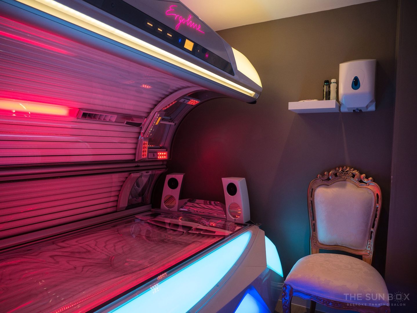 Tanning Technology ☀ The Sun Box Bespoke Tanning Salon